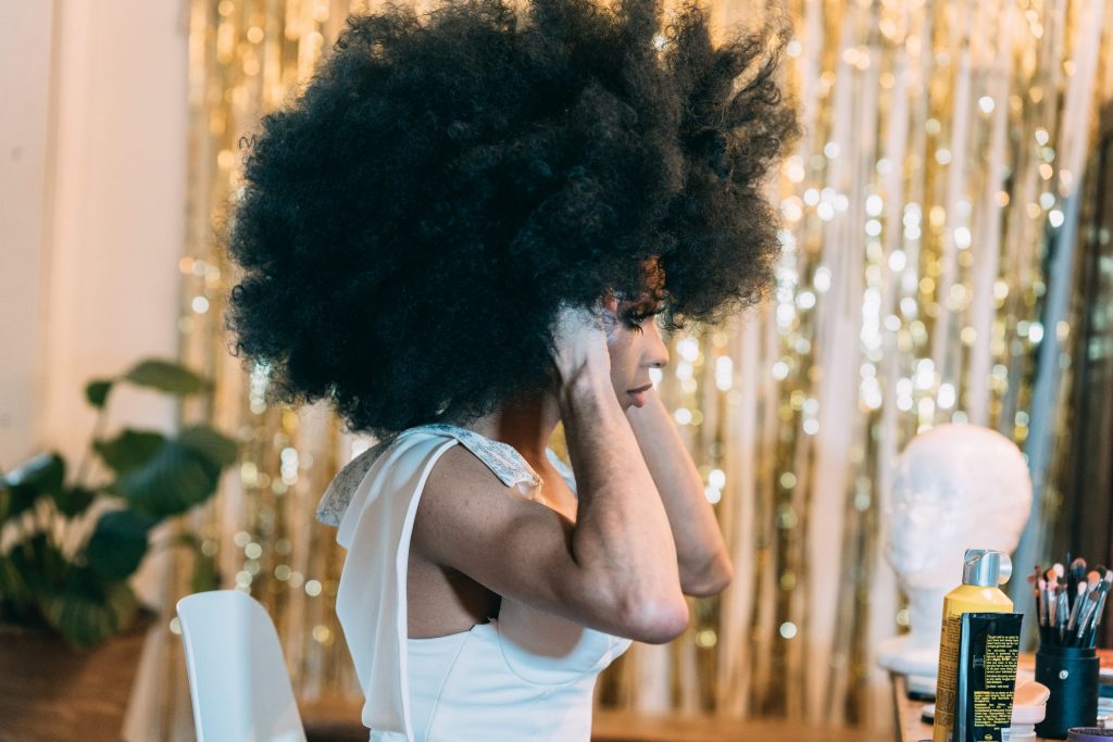 How to Wear a Half Wig with Natural Hair (Detailed Guide)